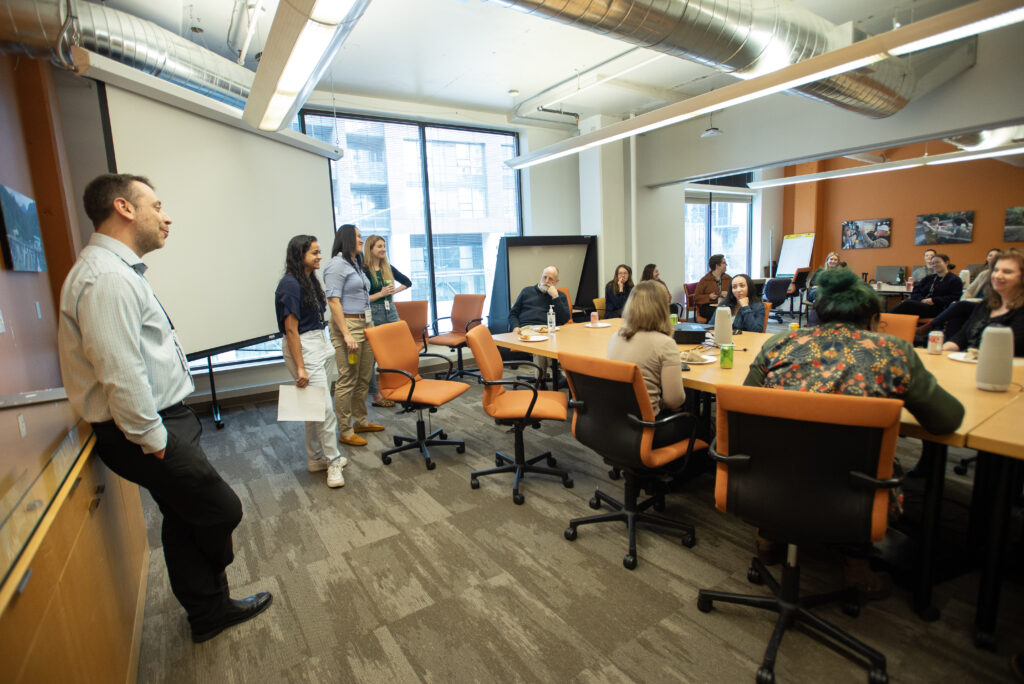 Better News - A resource for news innovators powered by American Press ...